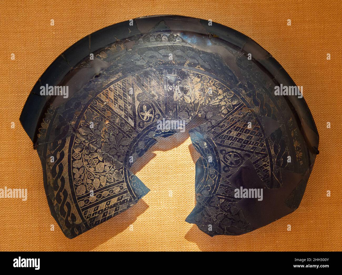 Six roundel patterns hi-res stock photography and images - Alamy