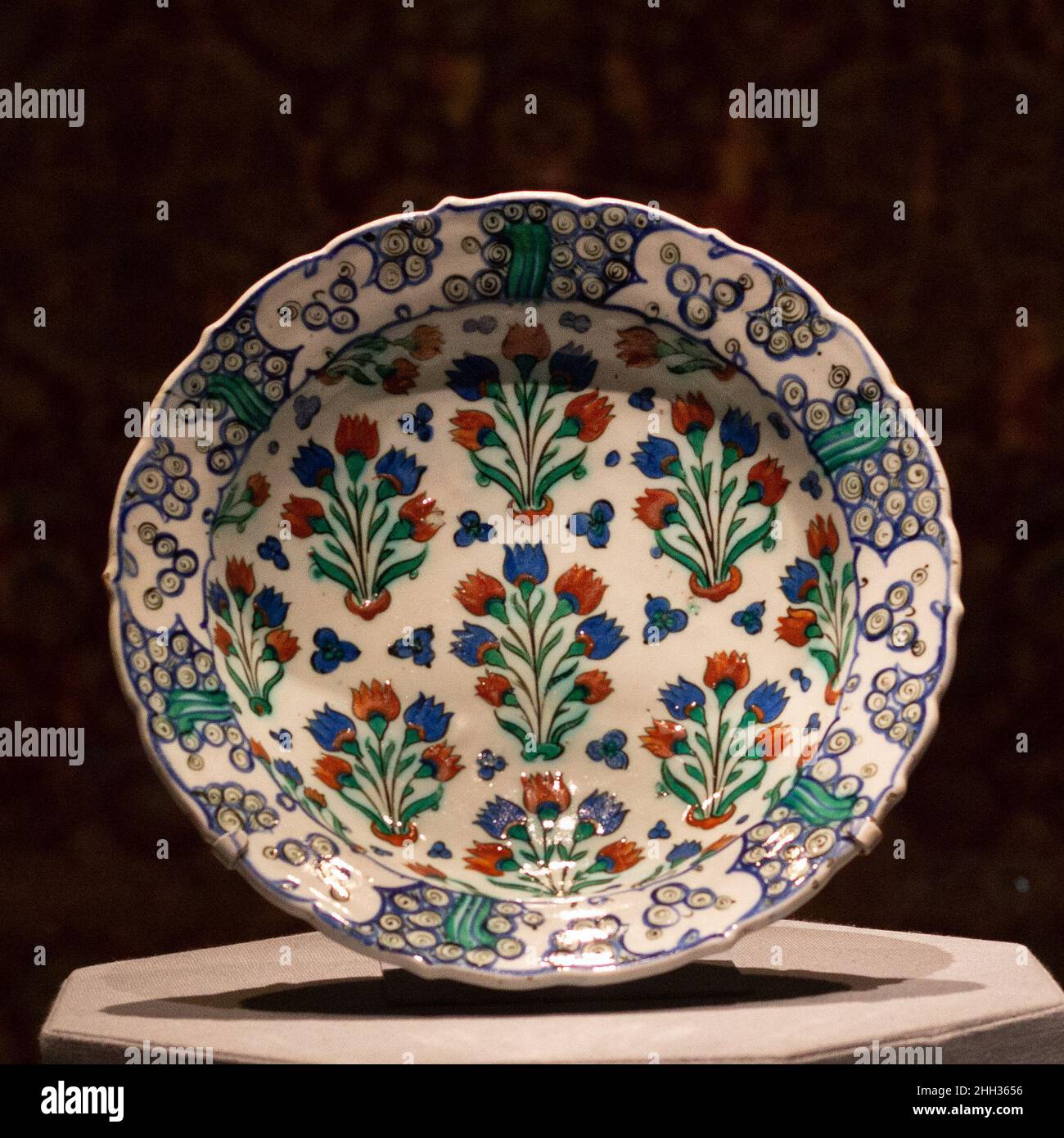 Staggered flowers hi-res stock photography and images - Alamy