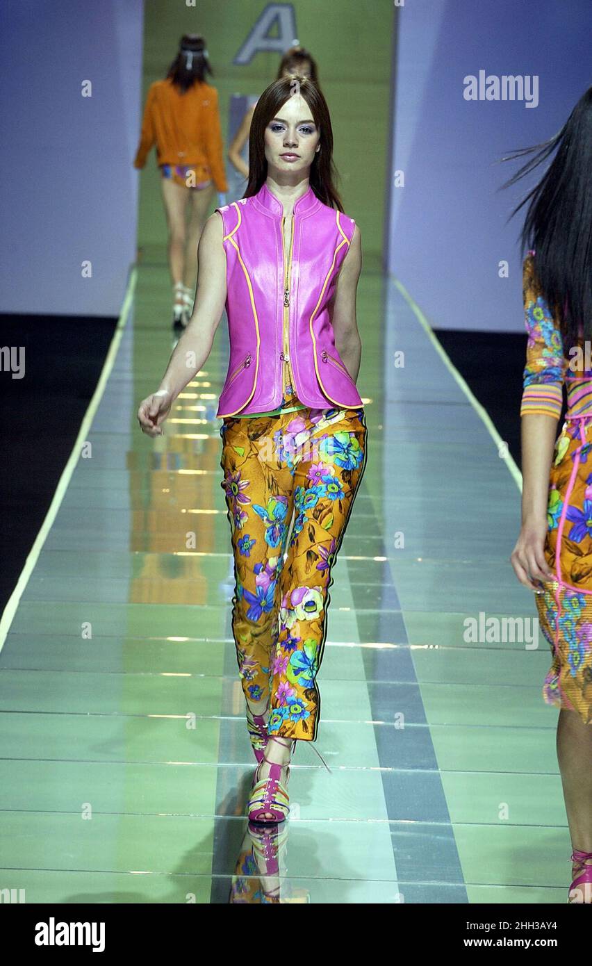 Model cat walk on the runway during an SFAA RUBINA show at SETEC in ...
