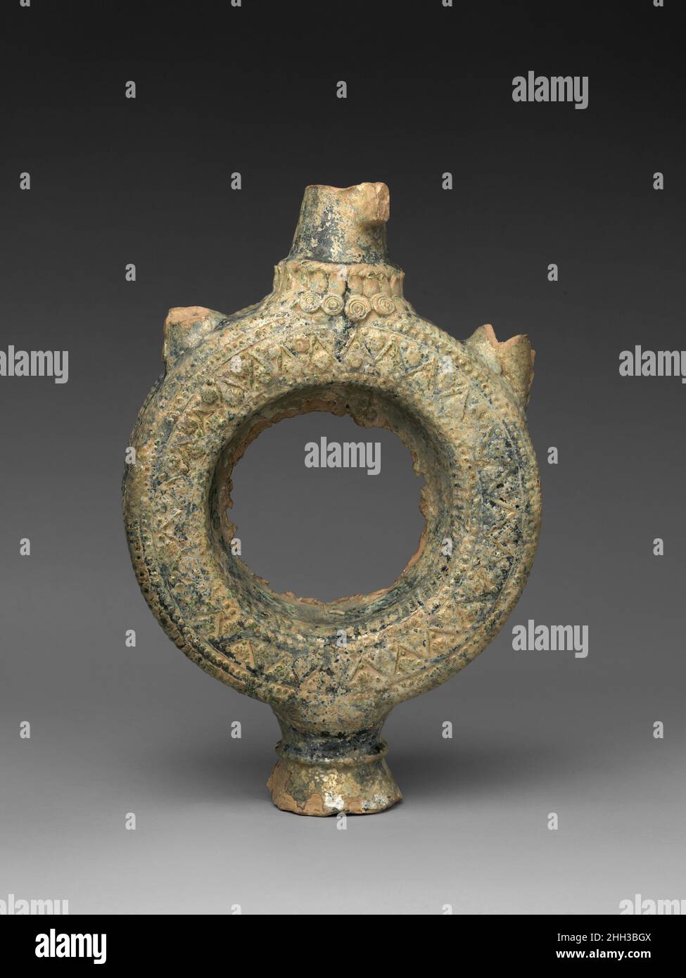 Ring-Shaped Ewer 8th century Molded ceramic vessels – both with and ...