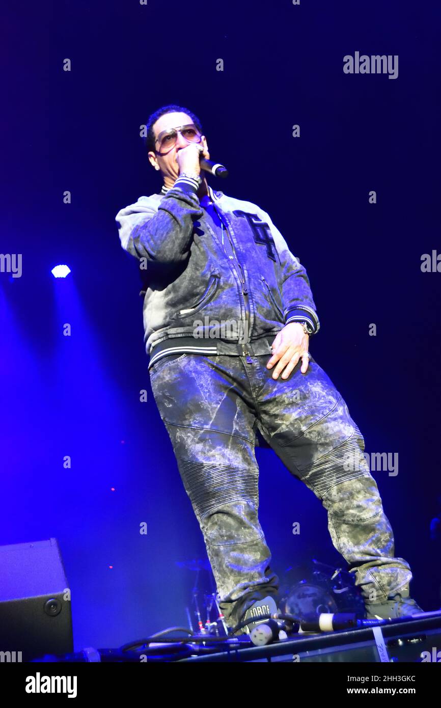 Kid capri hi-res stock photography and images - Alamy