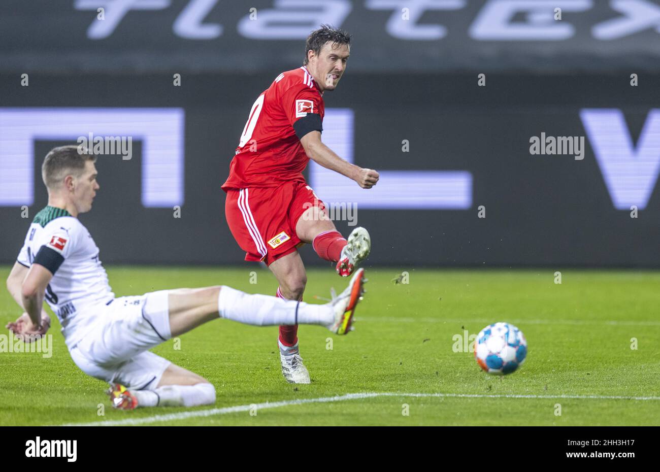 Tor zum 1:2 durch Union’s Max Kruse gegen Matthias Ginter (BMG ...