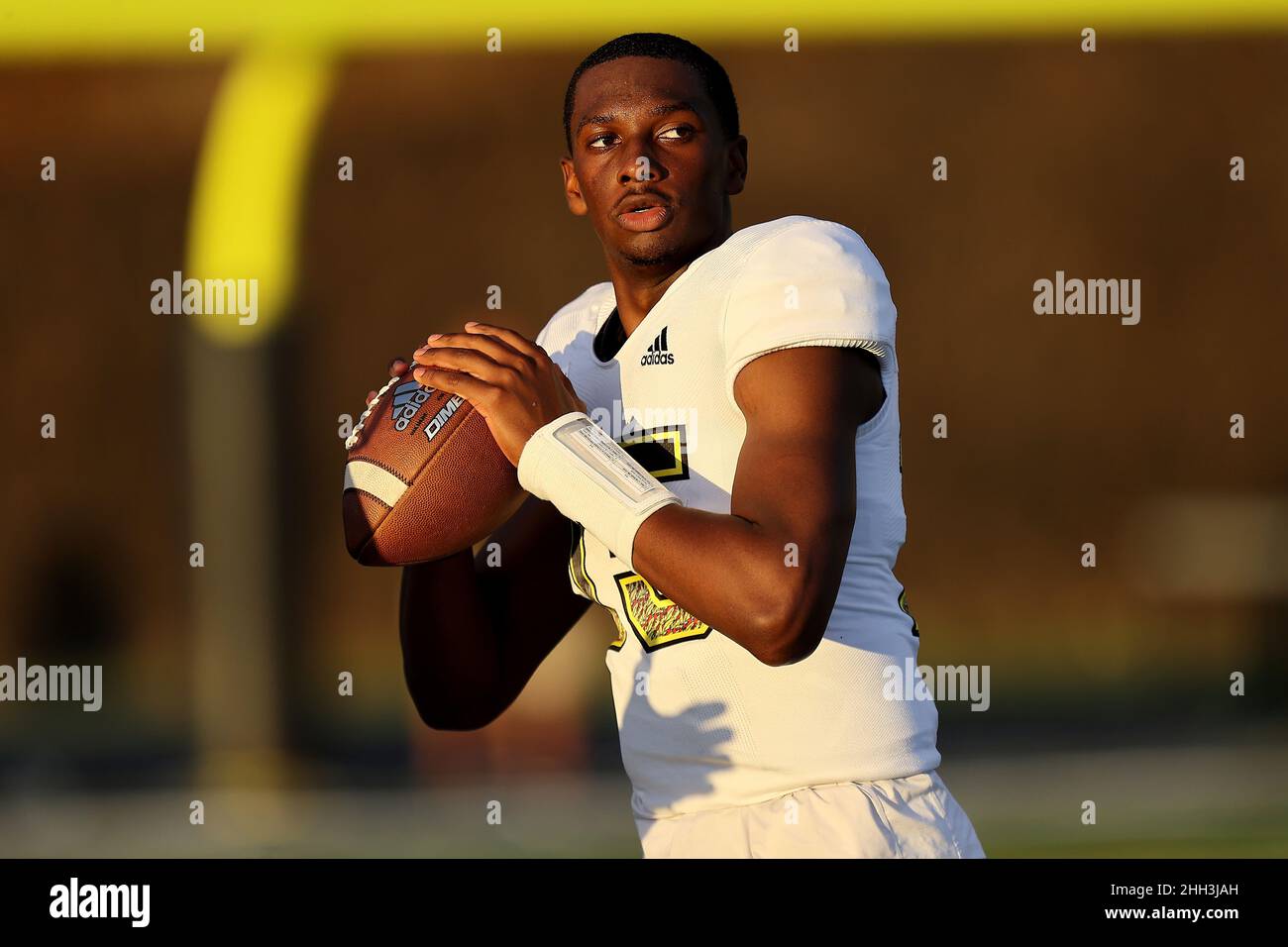 January 22, 2022 - Team Makai quarterback Justin Martin #15 (Inglewood ...