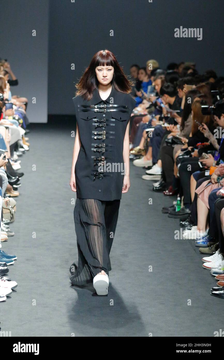 Model cat walk on the runway during an Seoul Fashion Week KAAL E.SUKTAE ...
