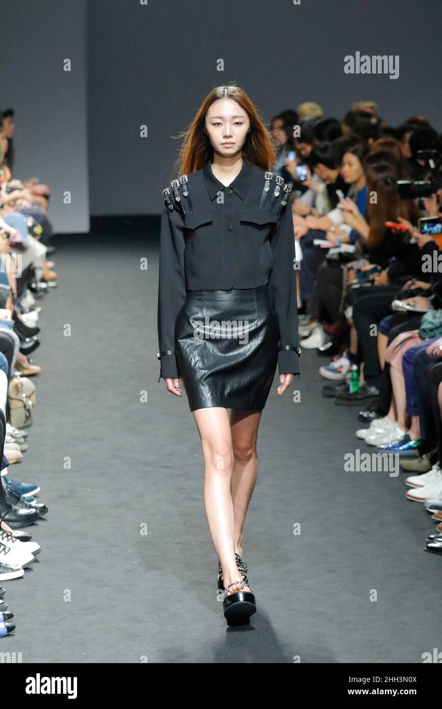 Model cat walk on the runway during an Seoul Fashion Week KAAL E.SUKTAE ...