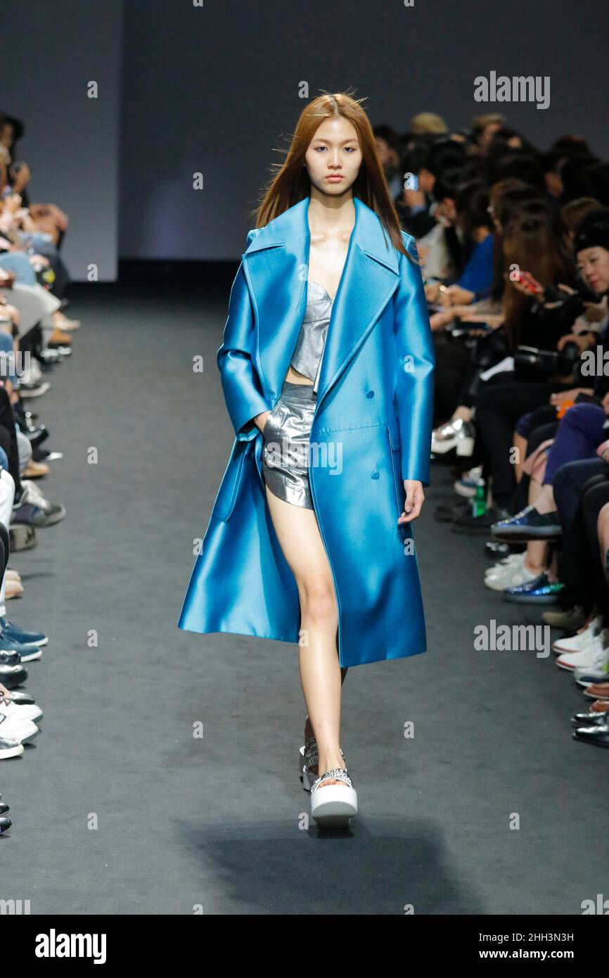 Model cat walk on the runway during an Seoul Fashion Week KAAL E.SUKTAE ...