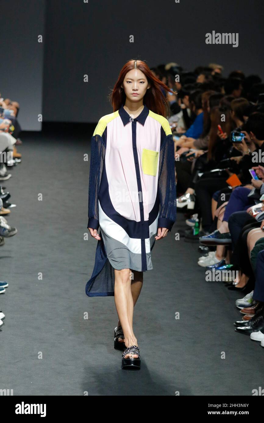 Model cat walk on the runway during an Seoul Fashion Week KAAL E.SUKTAE ...