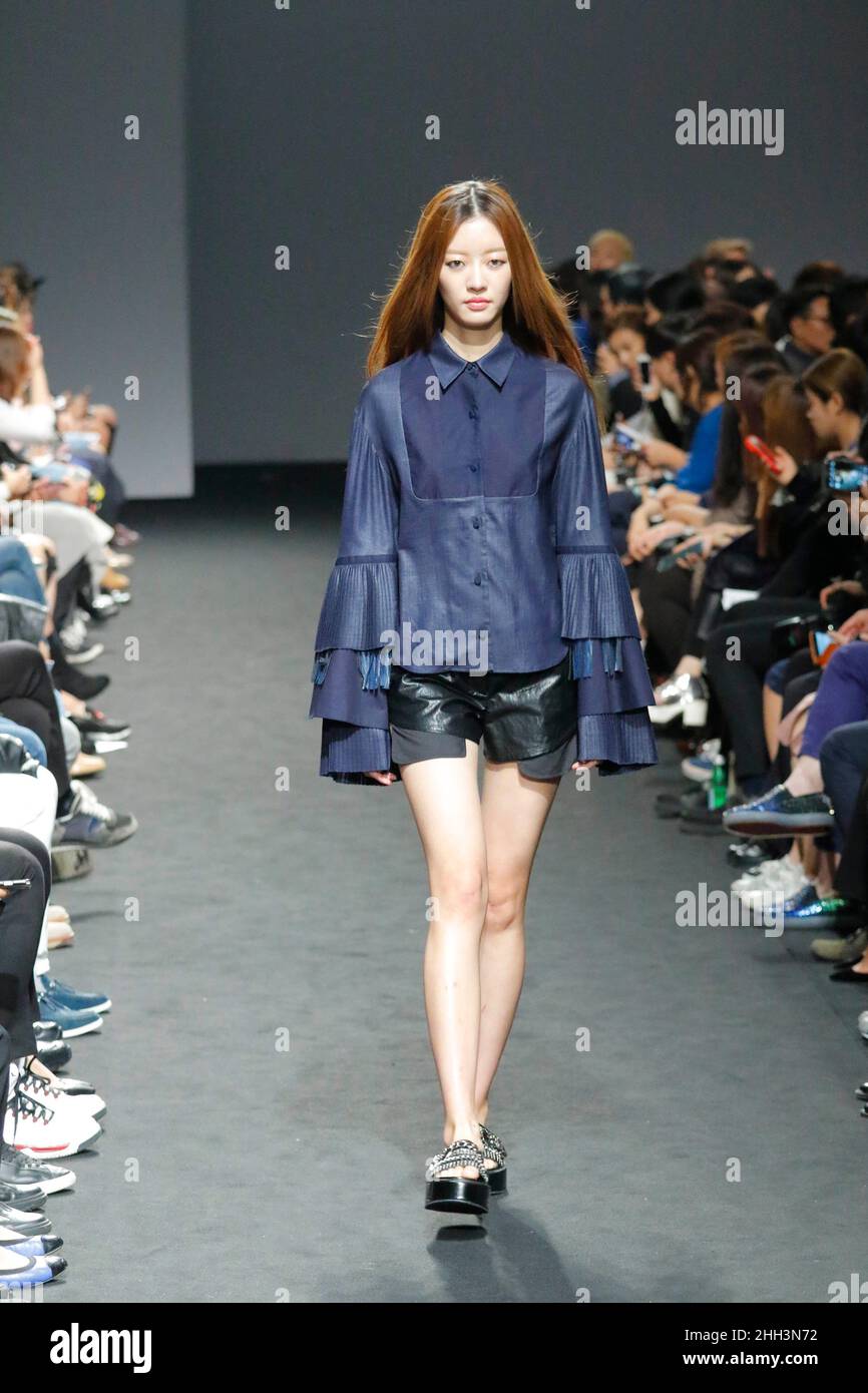 Model cat walk on the runway during an Seoul Fashion Week KAAL E.SUKTAE ...