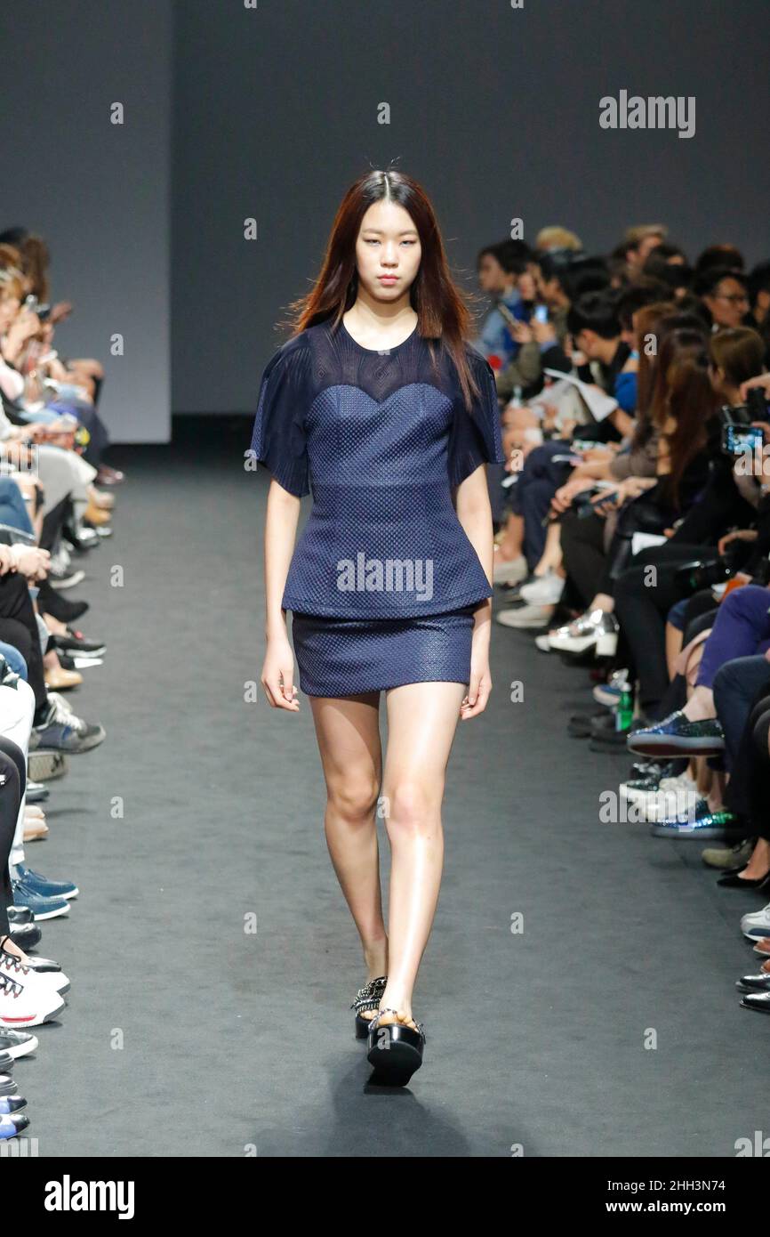 Model cat walk on the runway during an Seoul Fashion Week KAAL E.SUKTAE ...