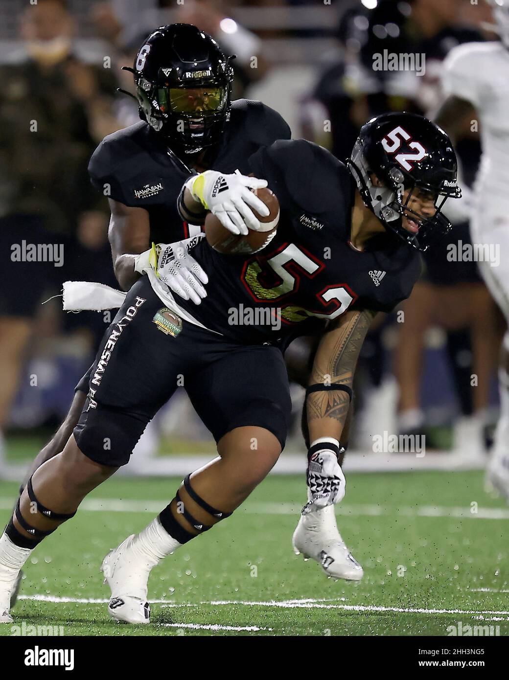 January 22, 2022 - Team Mauka linebacker Jacob Manu #52 (Servite HS ...