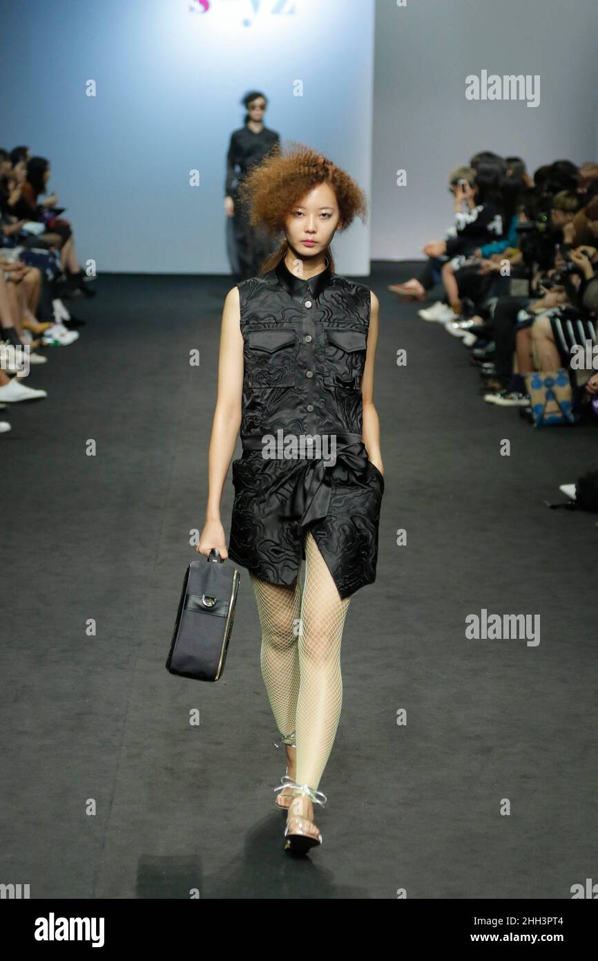 Model cat walk on the runway during an Seoul Fashion Week S/S Song Yu ...