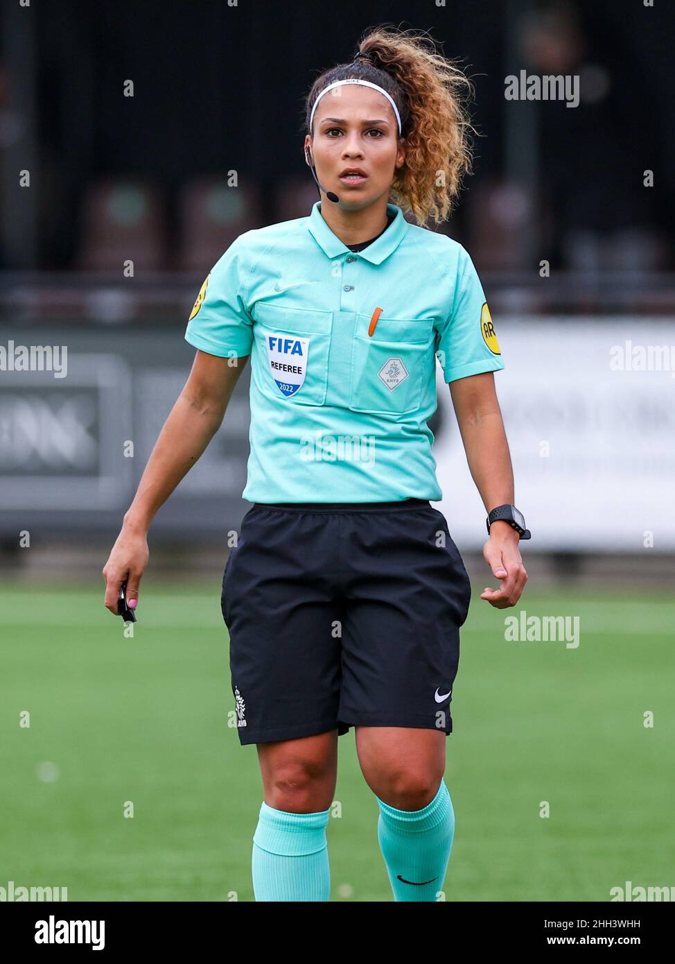 Referee shona shukrula hi-res stock photography and images - Alamy