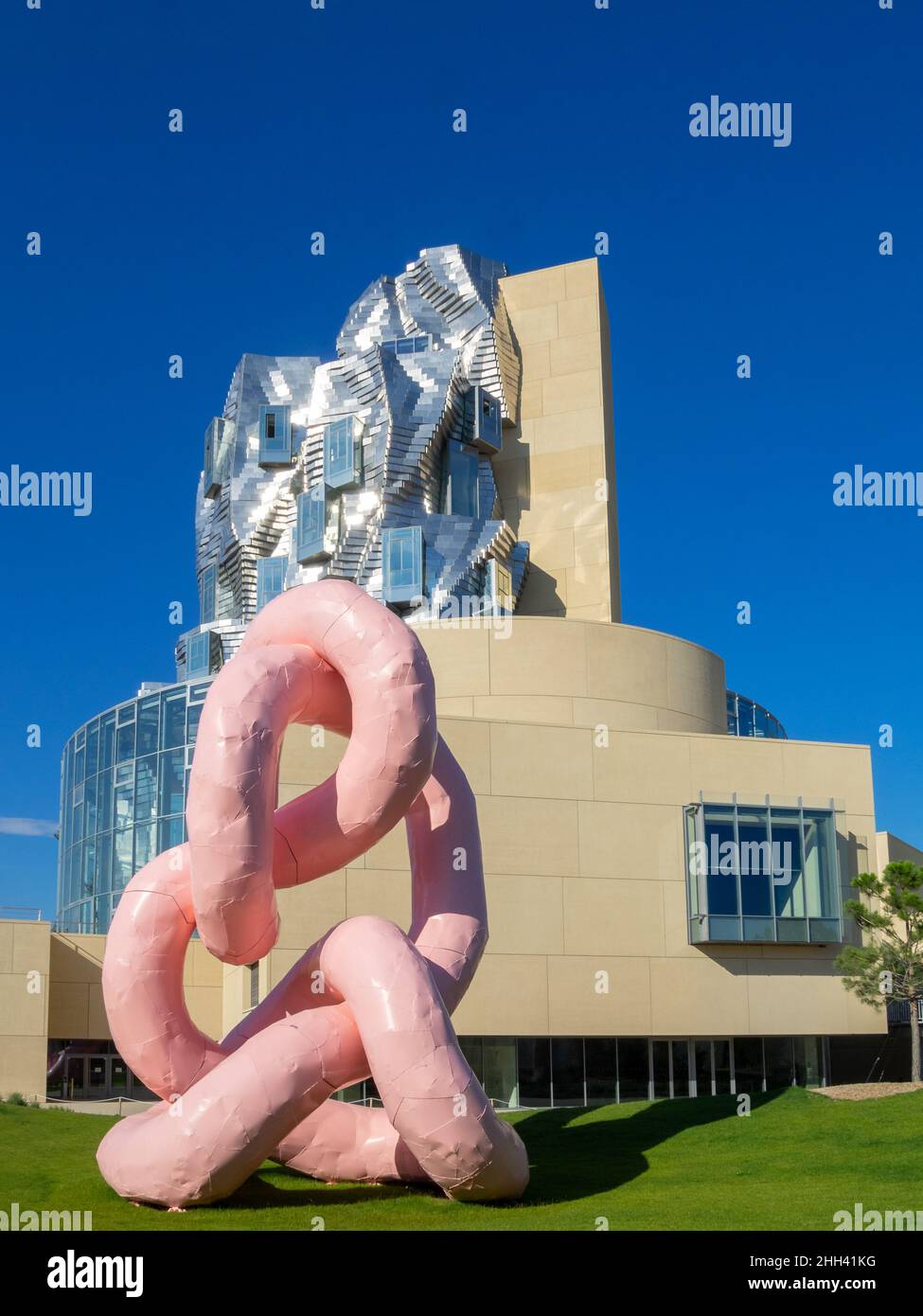 Luma tower arles hi-res stock photography and images - Alamy