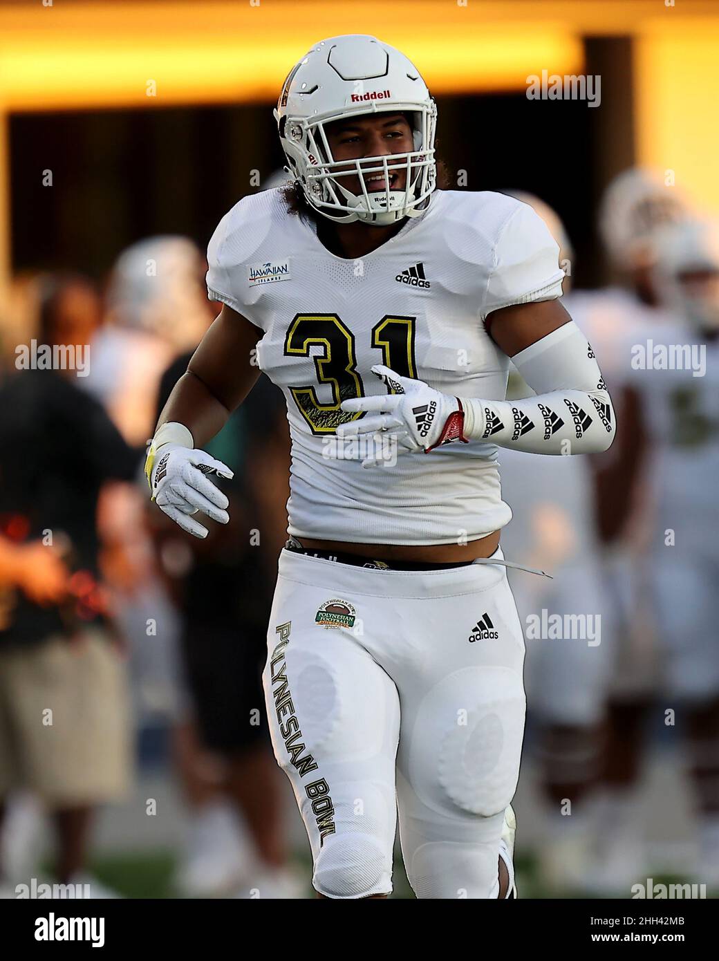 January 22, 2022 - Team Makai defensive lineman Mathias Malaki ...