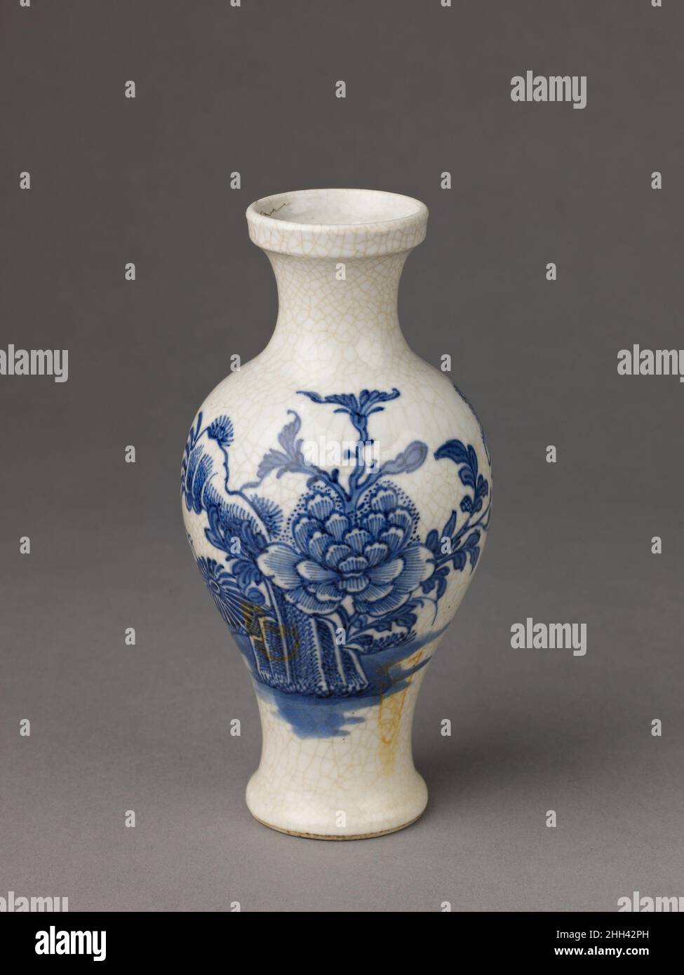 Small vase 19th century Chinese. Small vase. Chinese , Qing Dynasty ...
