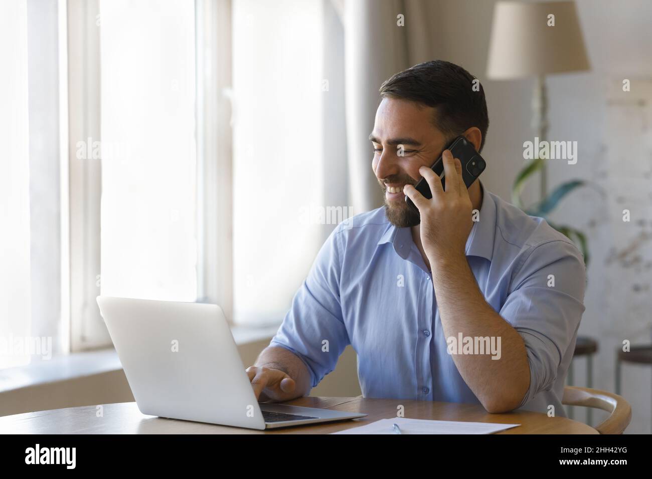 Professional man hi-res stock photography and images - Alamy