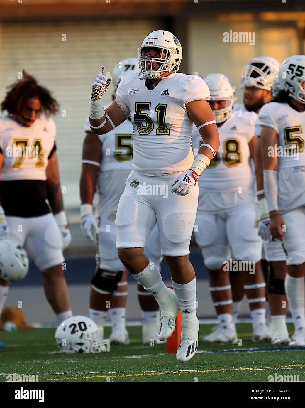 January 22, 2022 - Team Makai defensive lineman Jaxson Moi #51 ...