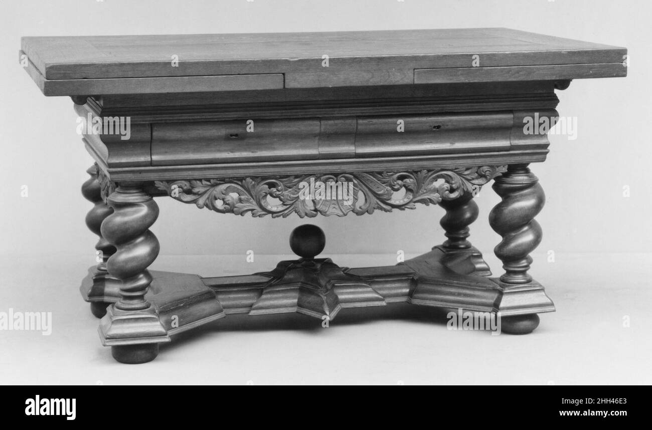 Draw-top table 1675–1700 German, Danzig (Gdansk) The solid turned legs ...