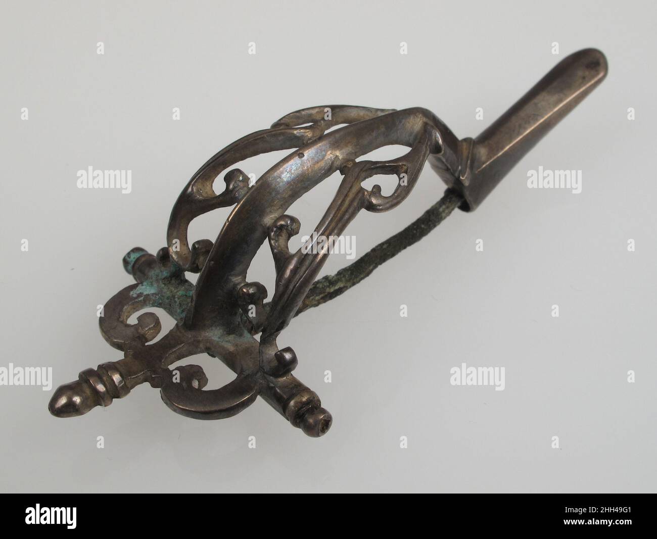Roman crossbow brooch hi-res stock photography and images - Alamy
