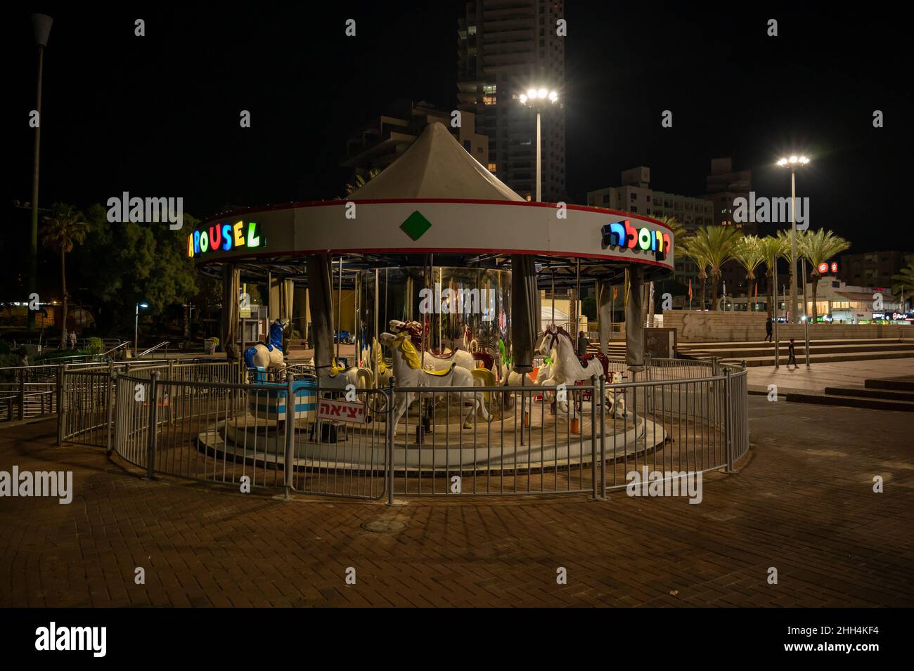 ISRAEL, NETANIA, NOVEMBER 23, 2022 - Central city square - Kikar Ha ...