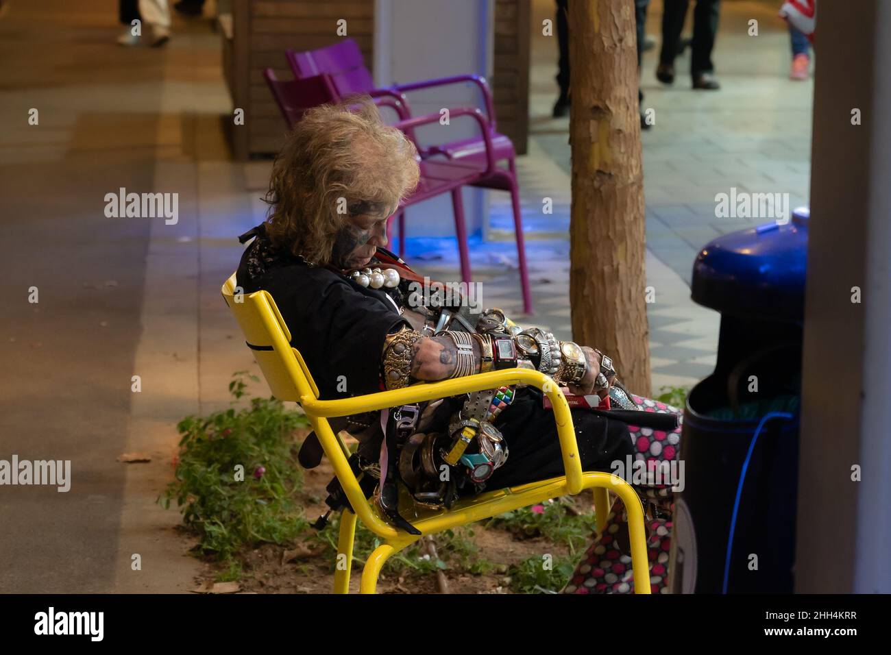 ISRAEL, NETANIA, NOVEMBER 23, 2022 - Central city square - Kikar Ha ...