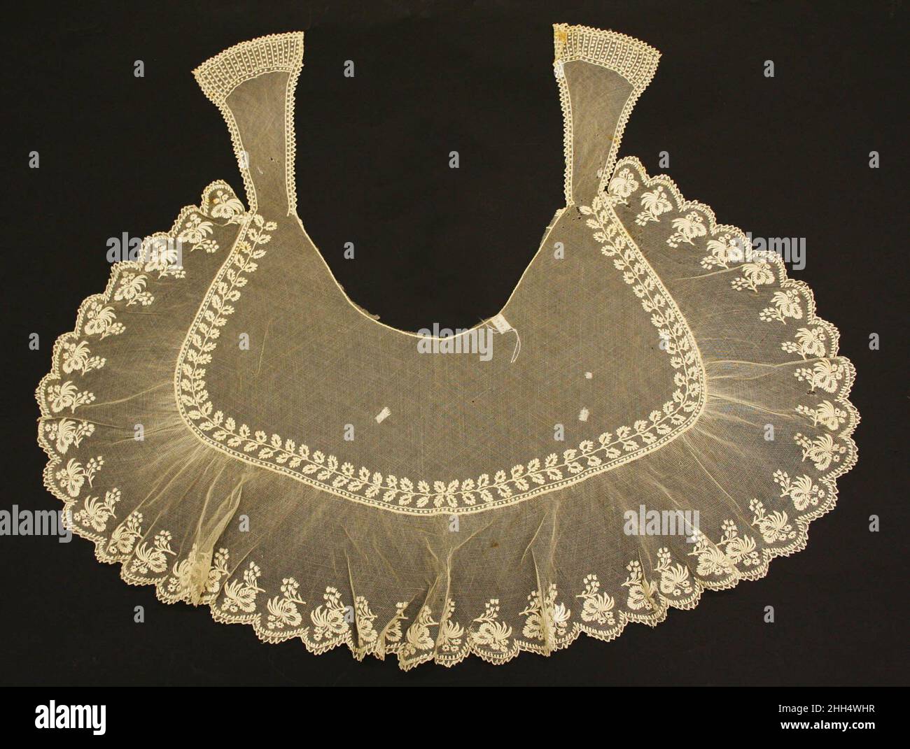 Modest collar hi-res stock photography and images - Alamy