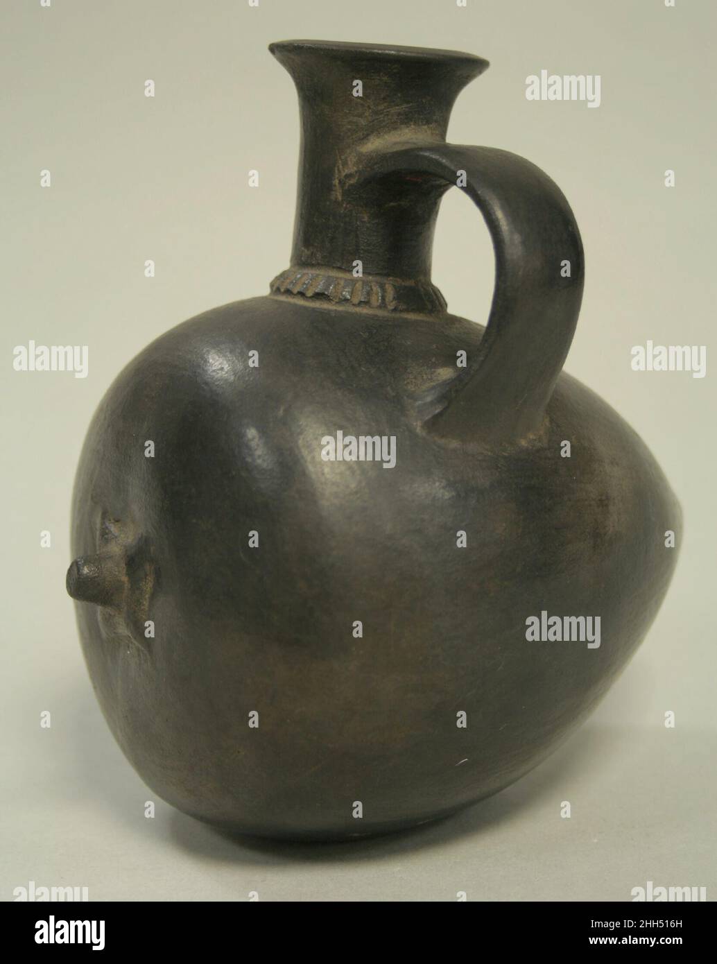 Single Spout Bottle 15th–16th century Inca. Single Spout Bottle. Inca ...