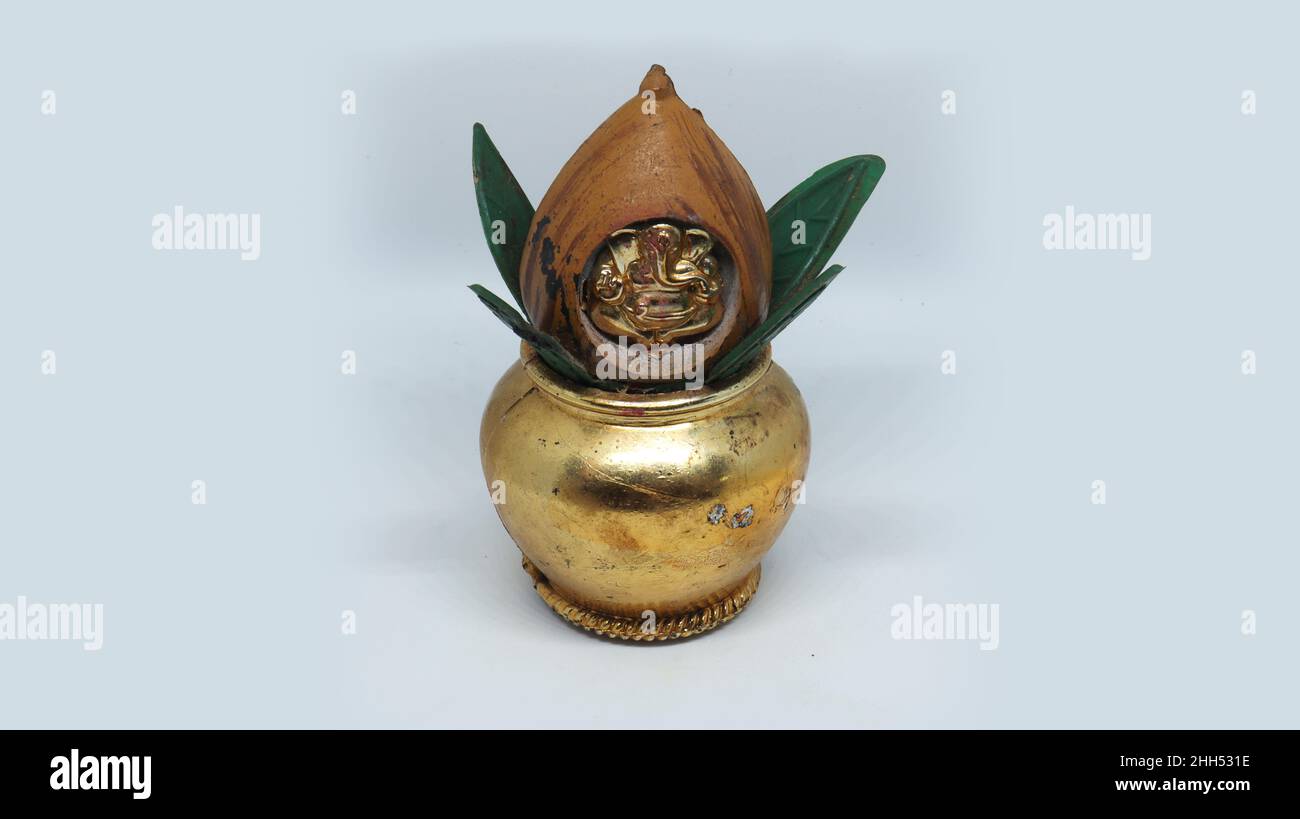 Purna kumbha hi-res stock photography and images - Alamy