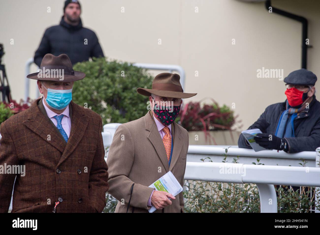 Ascot, Berkshire, UK. 23rd January, 2022. Smartly dressed racegoers ...