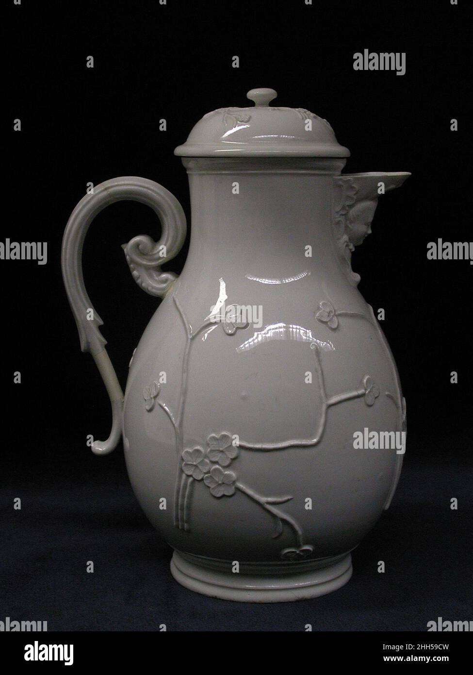 Coffeepot ca. 1760 Ansbach Pottery and Porcelain Manufactory The gift ...