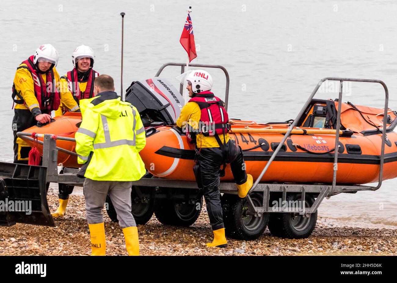 Eastbourne inshore rnli lifeboat hi-res stock photography and images ...