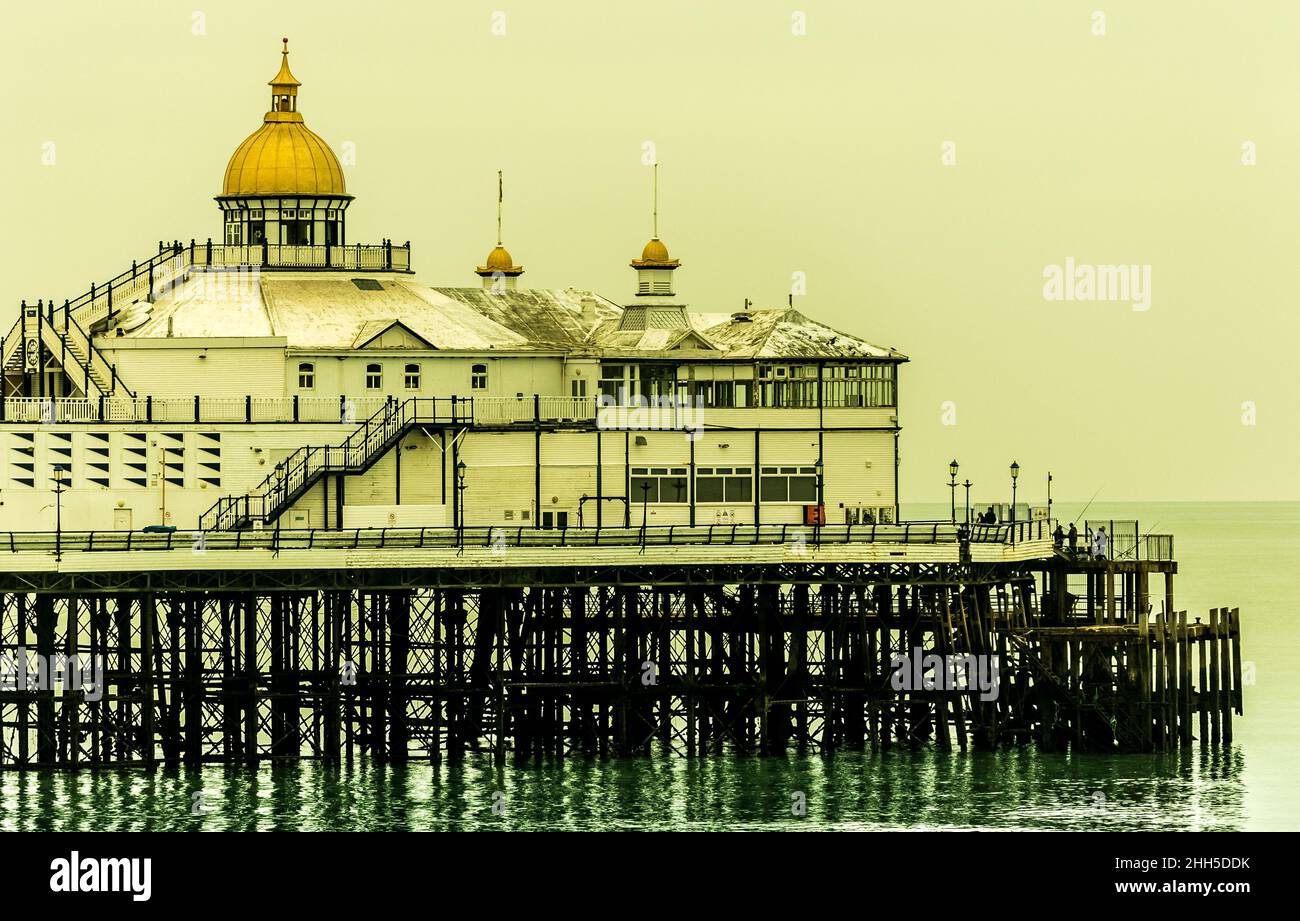 Victorian pier legs hi-res stock photography and images - Alamy