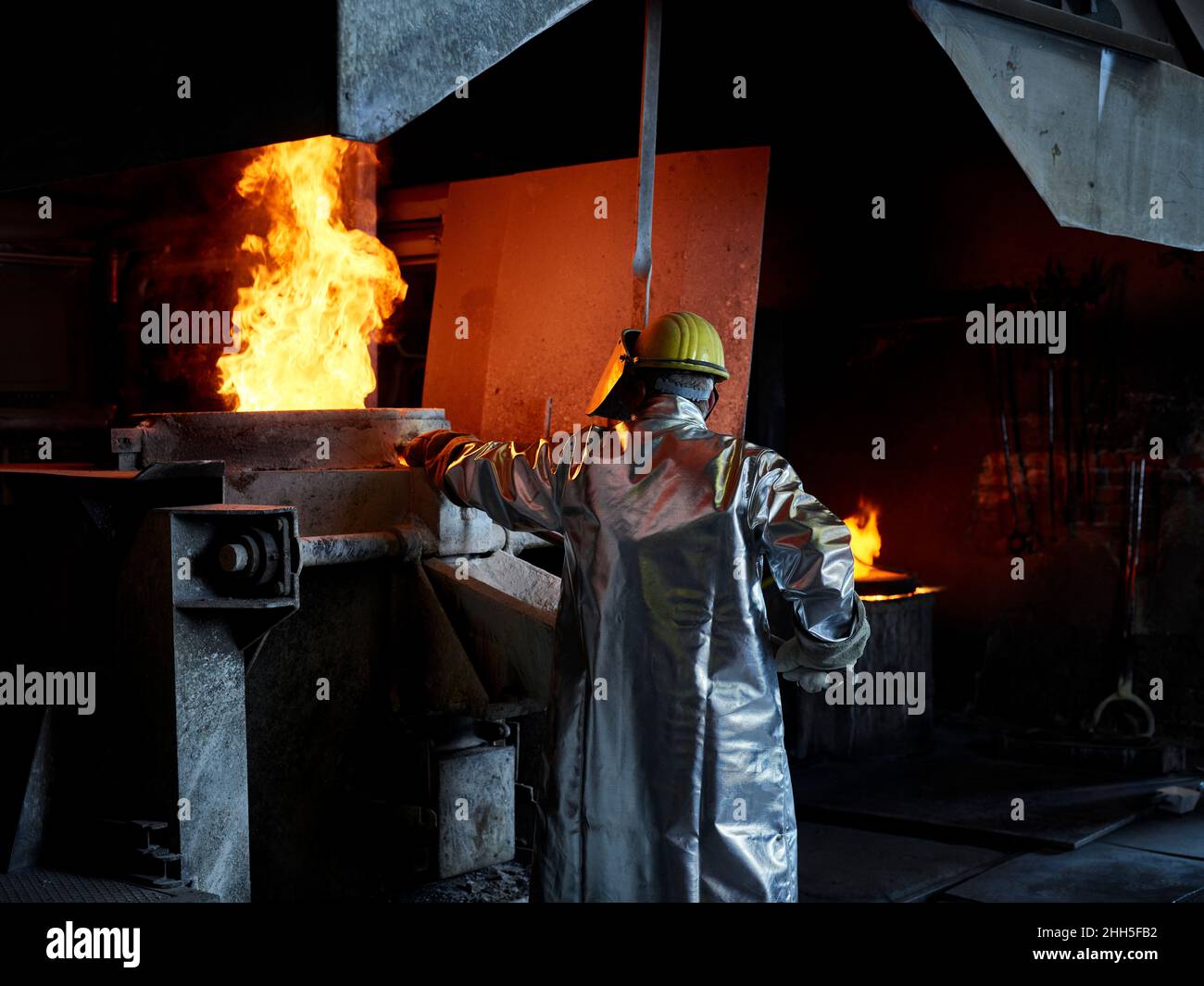 Metal furnace hi-res stock photography and images - Alamy