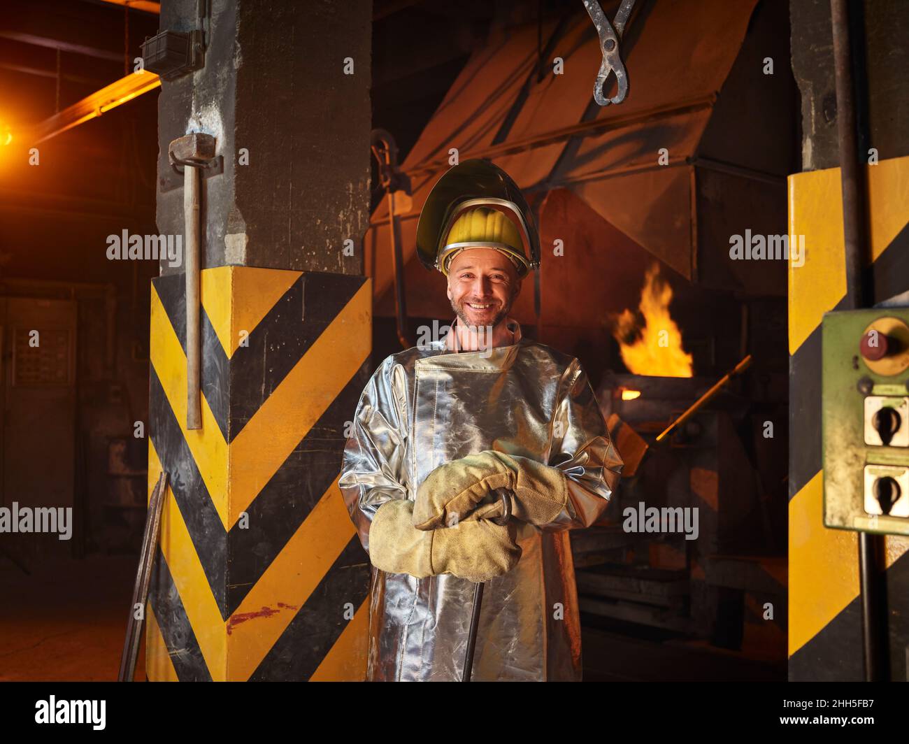 Steel protective helmet hi-res stock photography and images - Alamy