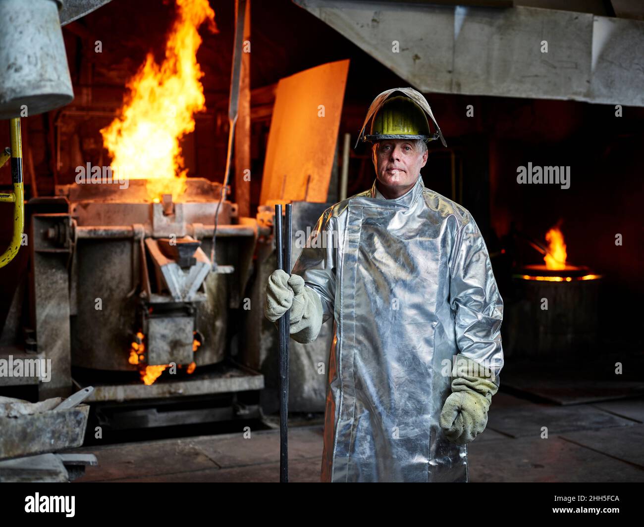 Pipe worker hi-res stock photography and images - Alamy