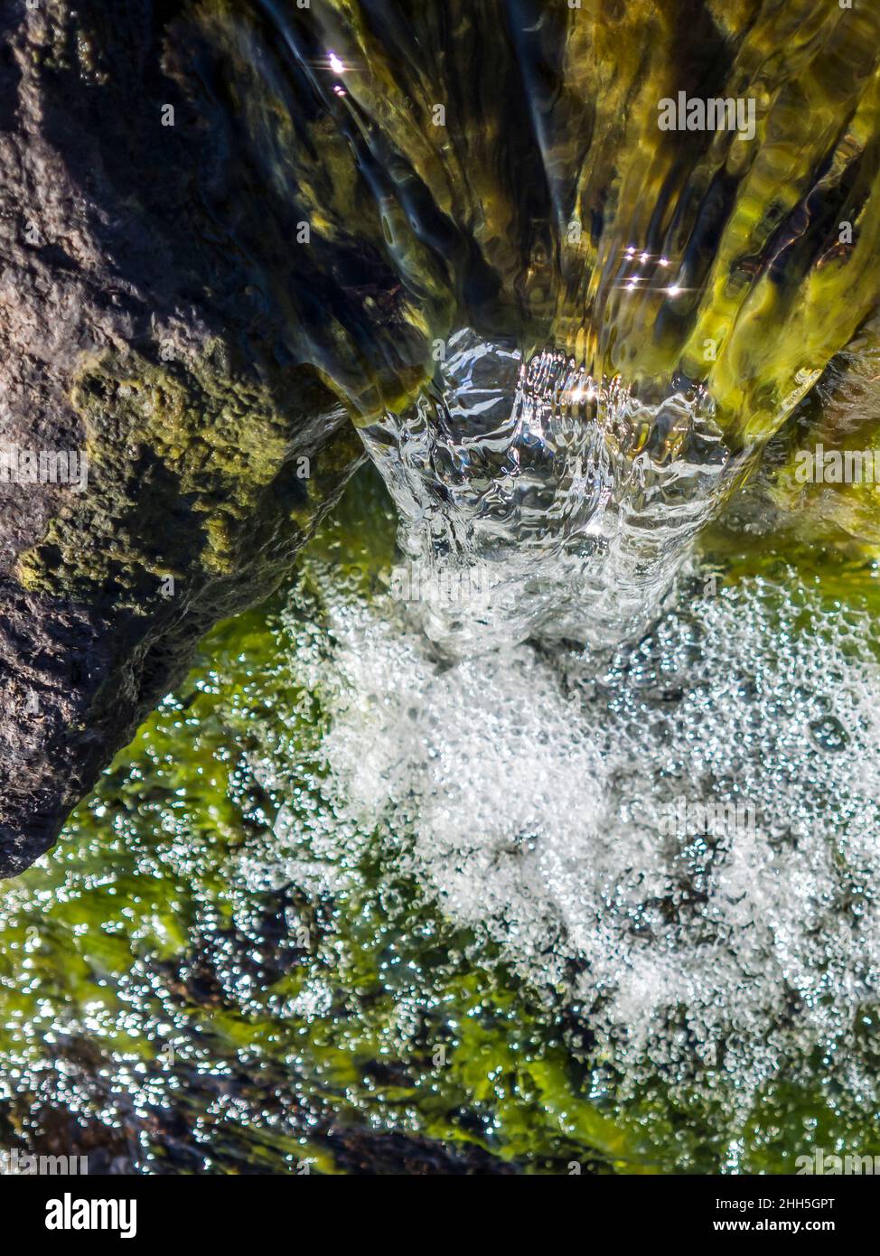 Clear stream hi-res stock photography and images - Alamy