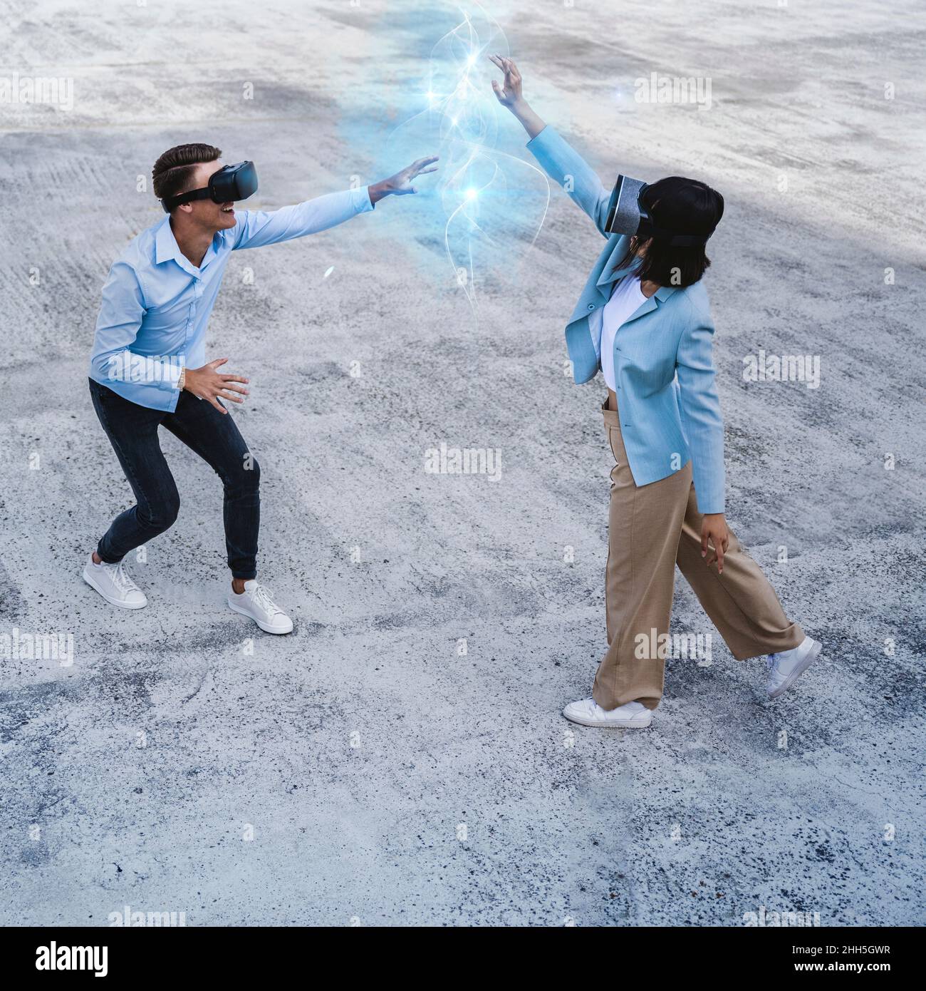 Augmented reality headsets hi-res stock photography and images - Alamy