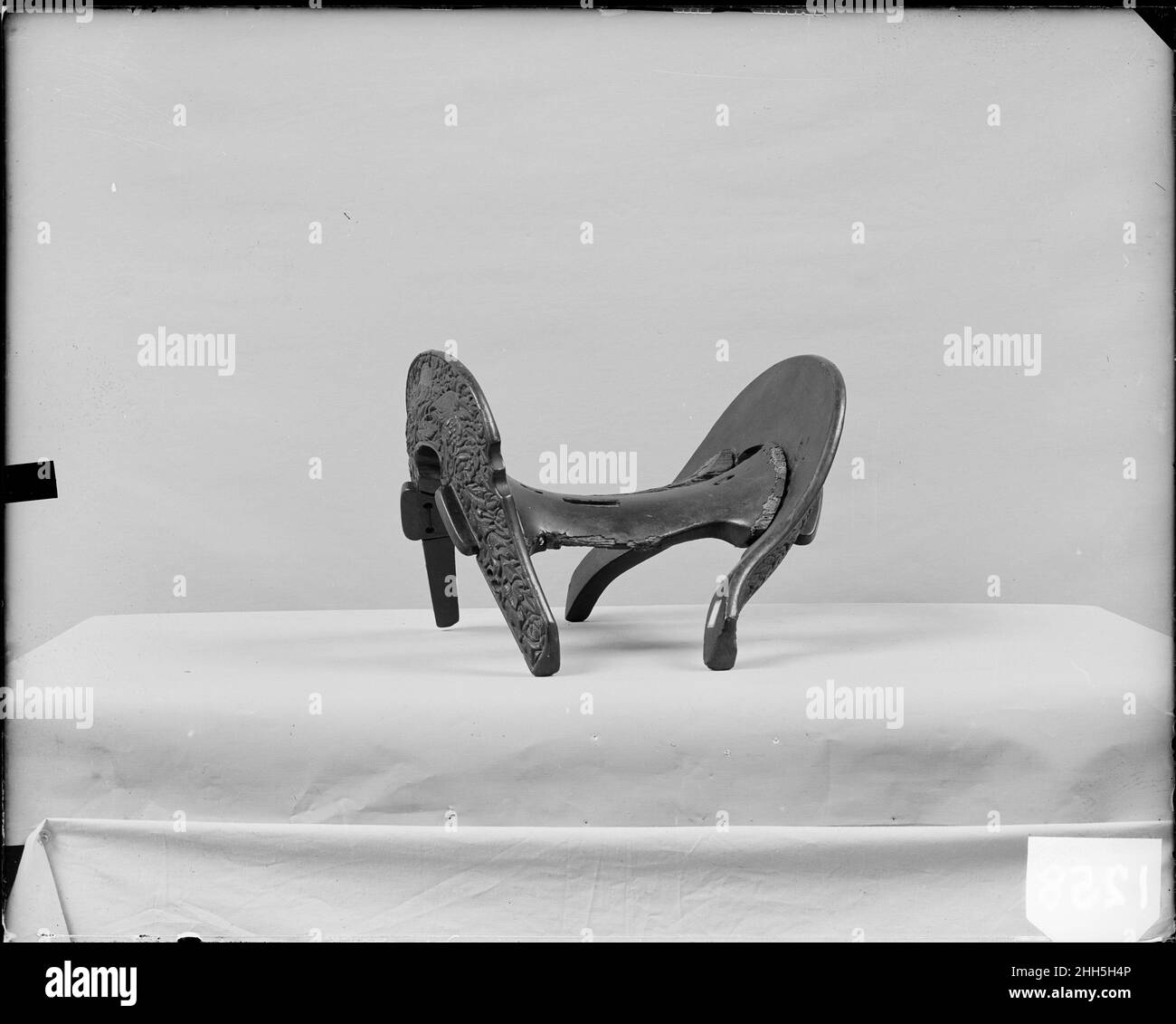 Saddle (Kura) early 18th century Japanese. Saddle (Kura). Japanese ...