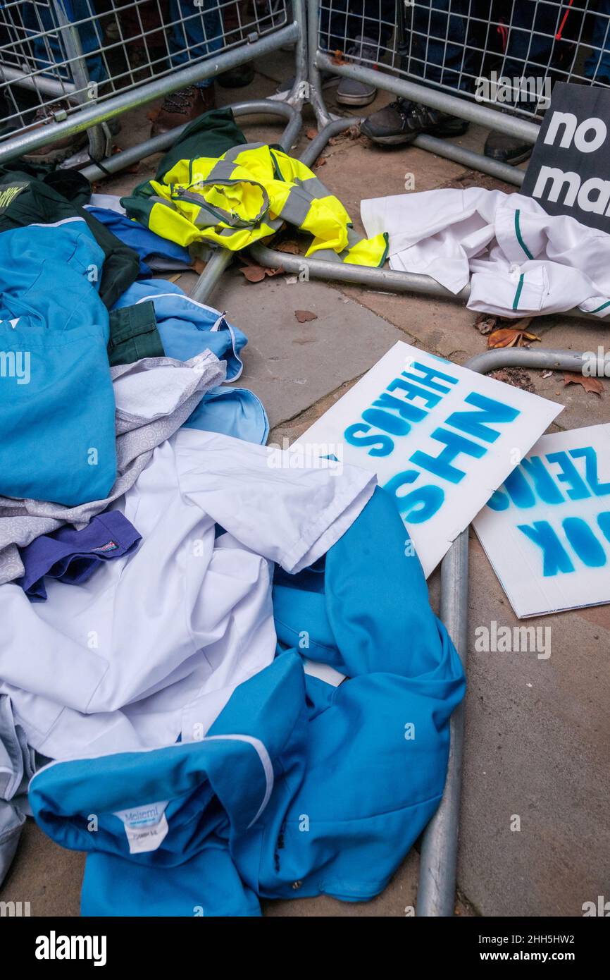 Former and current workers of the NHS have come out against the ...