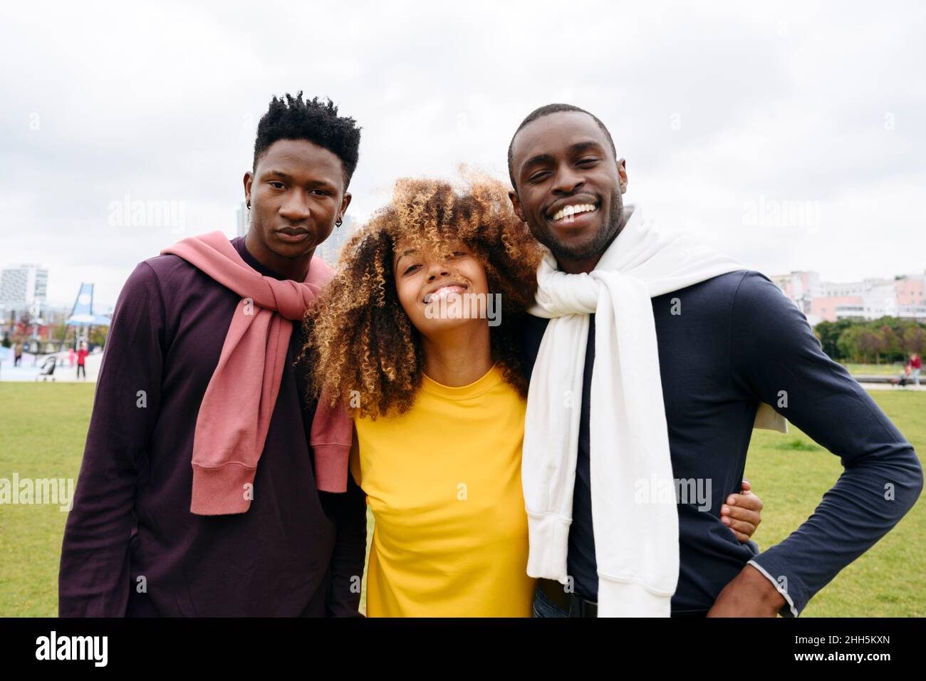 Multiracial group young friends walking hi-res stock photography and ...