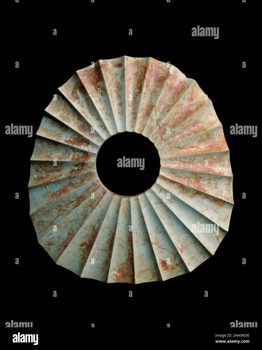 Keyhole shaped burial hi-res stock photography and images - Alamy