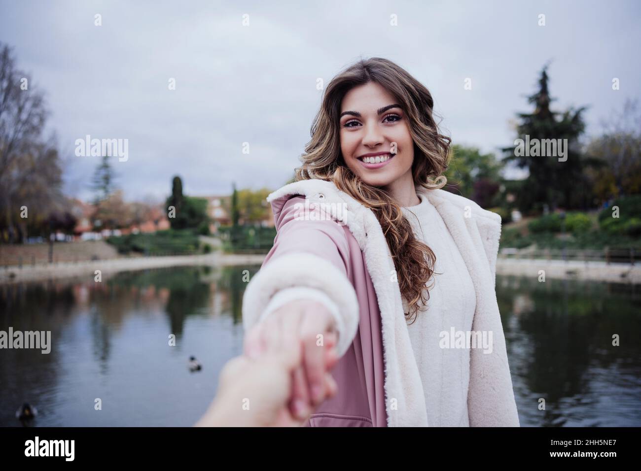 Lakeside love hi-res stock photography and images - Alamy