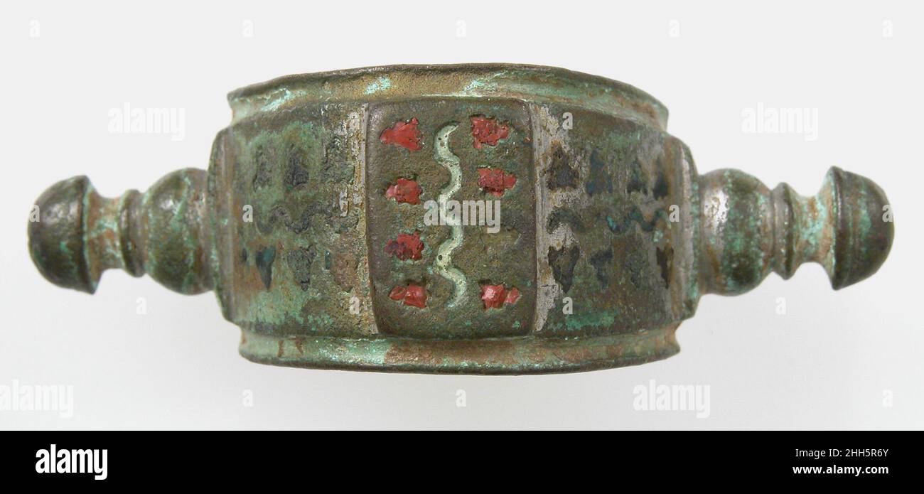 Roman bow hi-res stock photography and images - Alamy