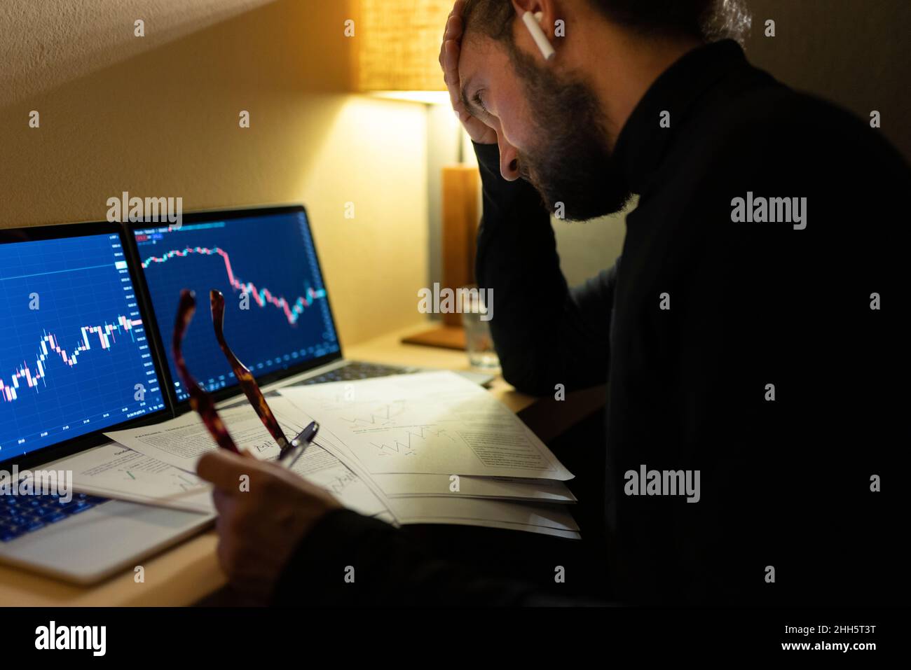 Frustration graph hi-res stock photography and images - Alamy