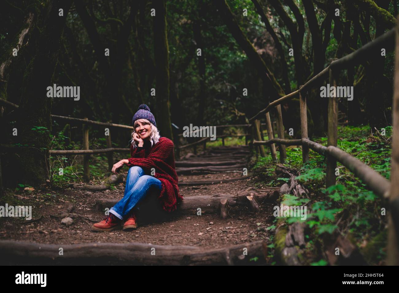 Sitting path hi-res stock photography and images - Alamy