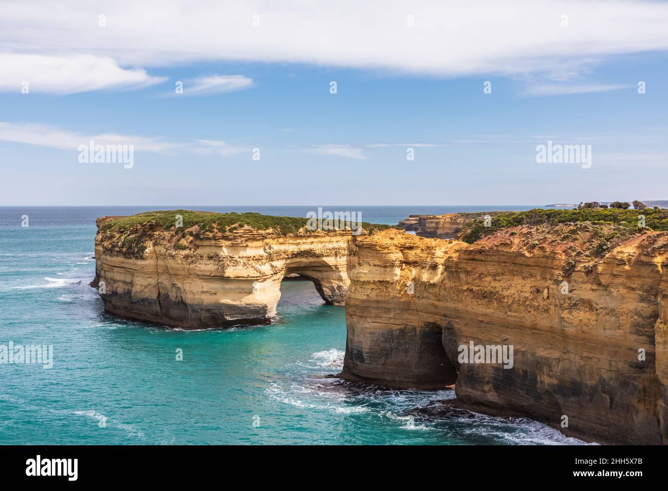 Australia, Victoria, Natural arch at Loch Ard Gorge Stock Photo - Alamy