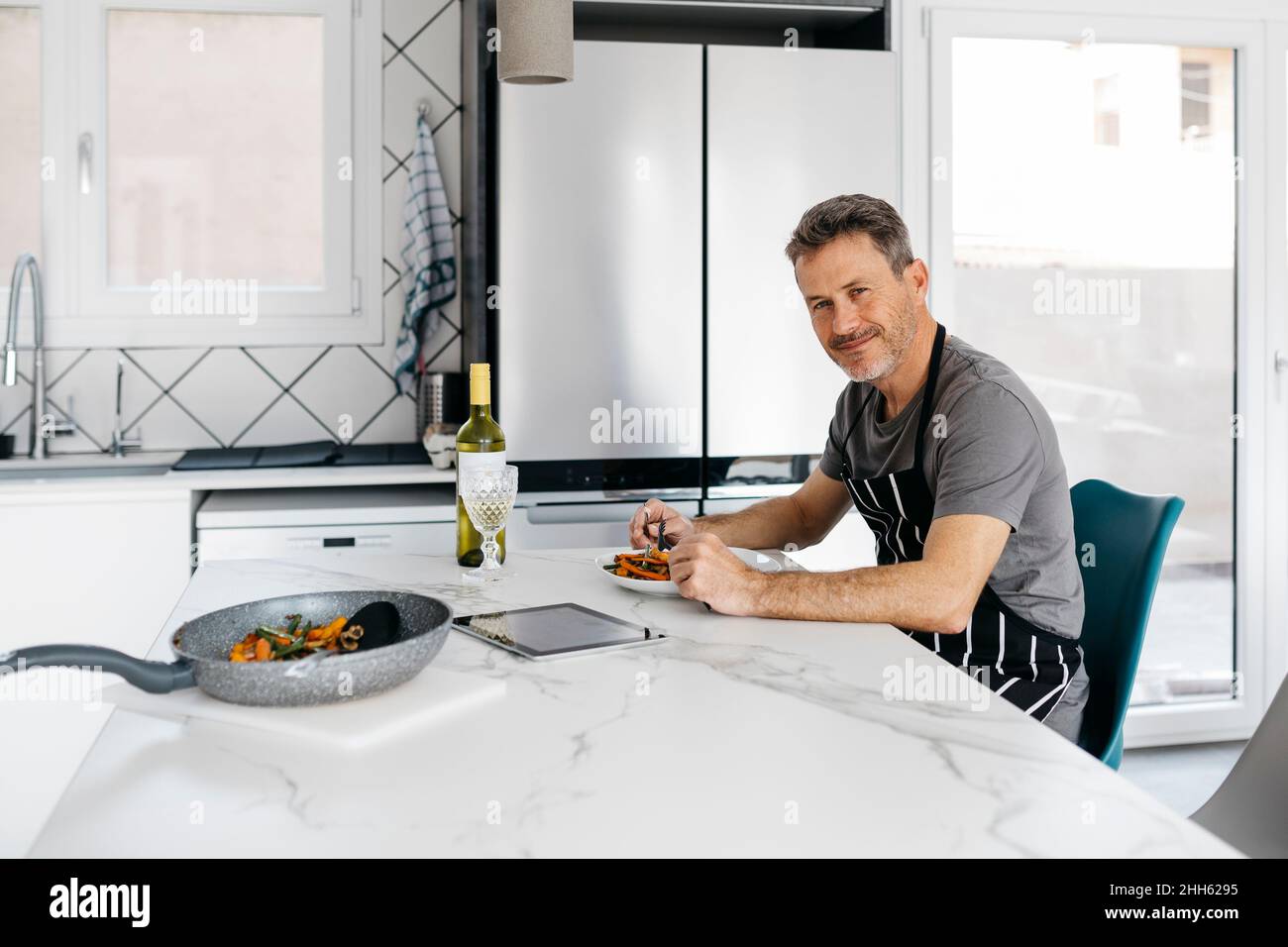 Digital plate hi-res stock photography and images - Alamy