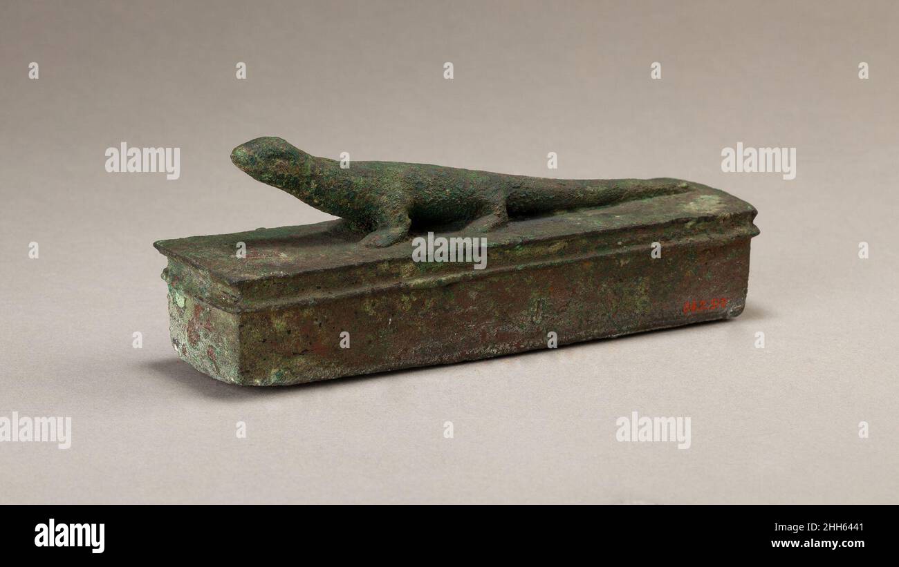Shrine-shaped case for an animal mummy surmounted by a lizard 664–30 B ...
