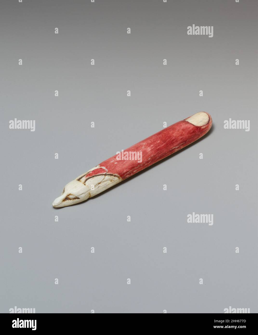 Ivory game box hi-res stock photography and images - Alamy