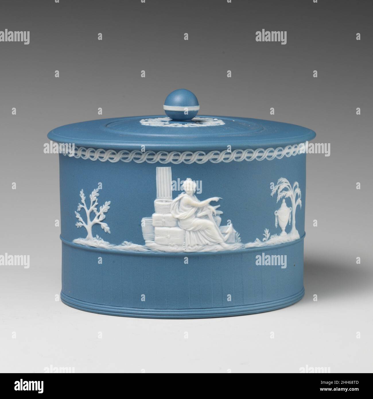 Sugar bowl 18th century William Adams. Sugar bowl. British, Tunstall ...